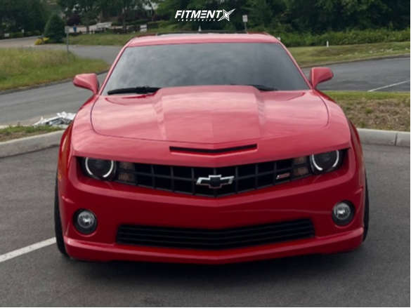 2010 Chevrolet Camaro SS with 19x9.5 Rohana Rfx11 and Nitto 275x40 on ...