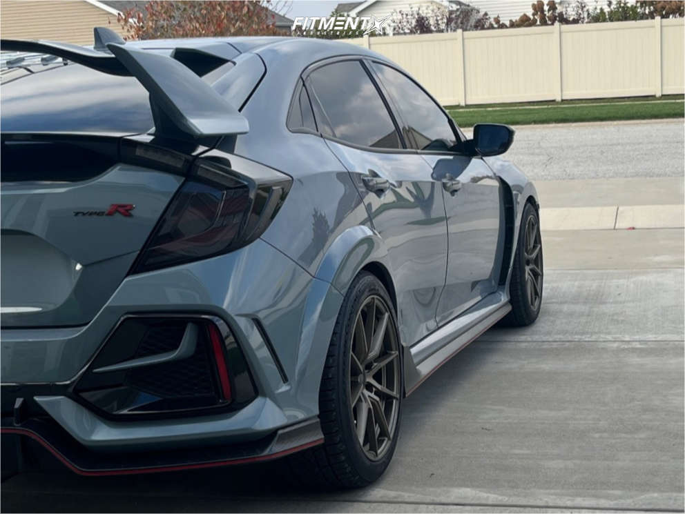 2021 Honda Civic Type R with 18x9.5 Rosenstein Delta and Continental ...
