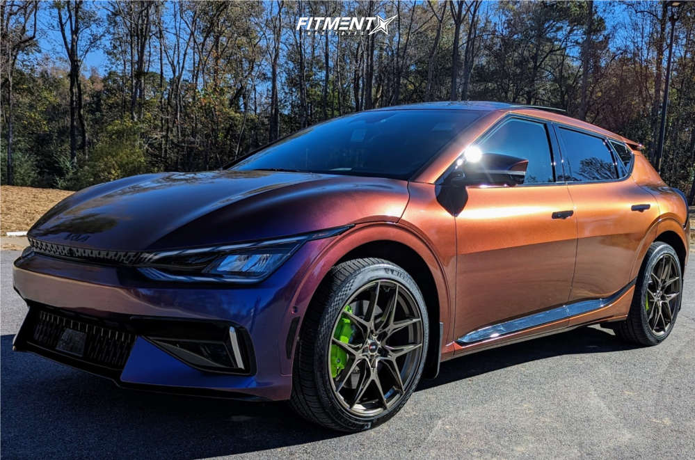 2023 Kia EV6 GT with 21x9 Savini SV-F5 and Michelin 255x40 on Stock ...
