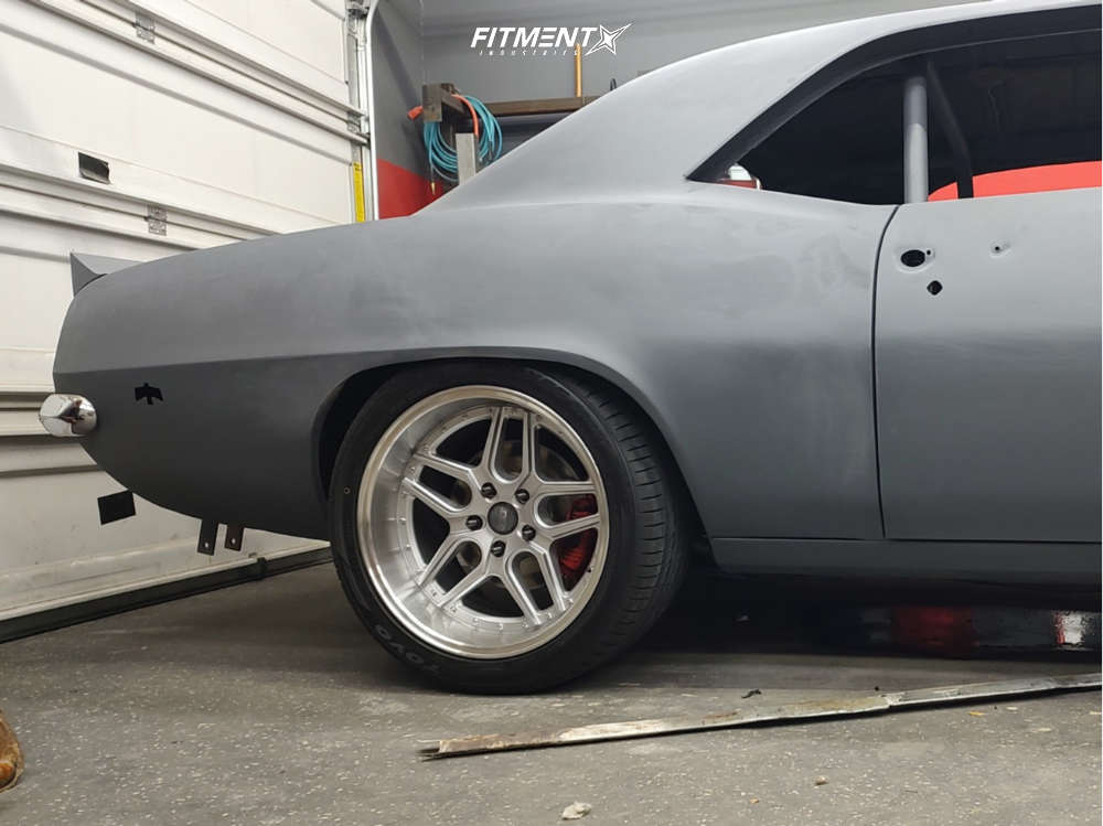 1969 Pontiac Firebird 400 with 18x8.5 ESR Cs15 and Toyo Tires 245x40 on ...