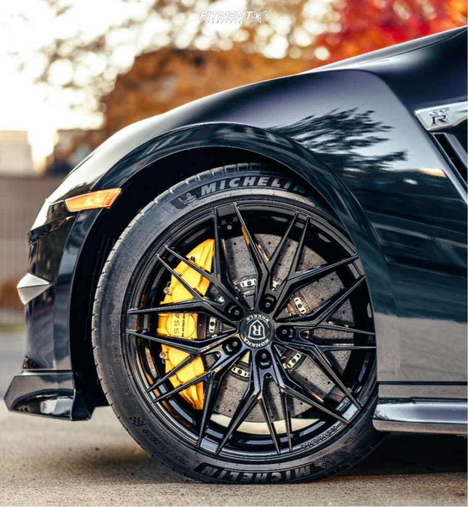 2024 Nissan GT-R T-spec with 20x10.5 Rohana Rfx17 and Michelin 285x35 ...