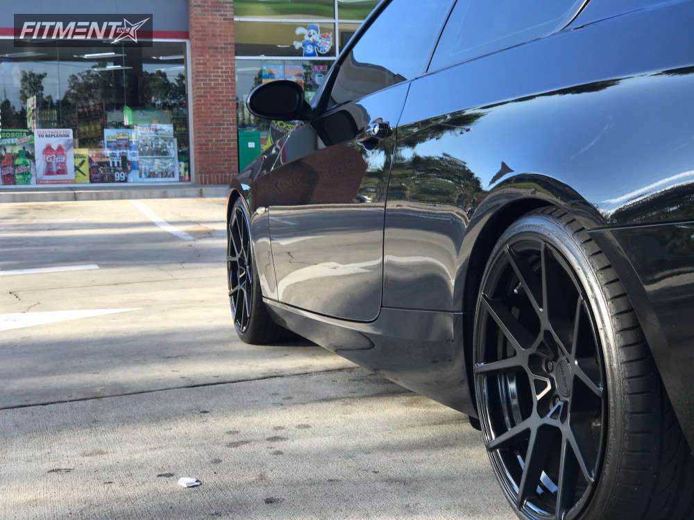 2008 BMW 335i Base with 19x8.5 Rotiform Kps and Hankook 225x35 on Stock ...