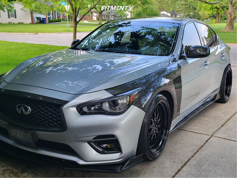 2018 INFINITI Q50 Luxe with 19x9.5 ESR Sr01 and Bridgestone 245x40 on ...