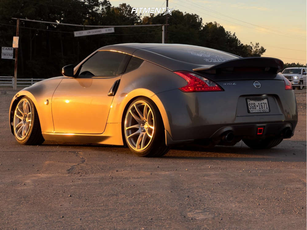 2017 Nissan 370Z Base with 19x9.5 ESR Sr08 and Hankook 245x40 on ...