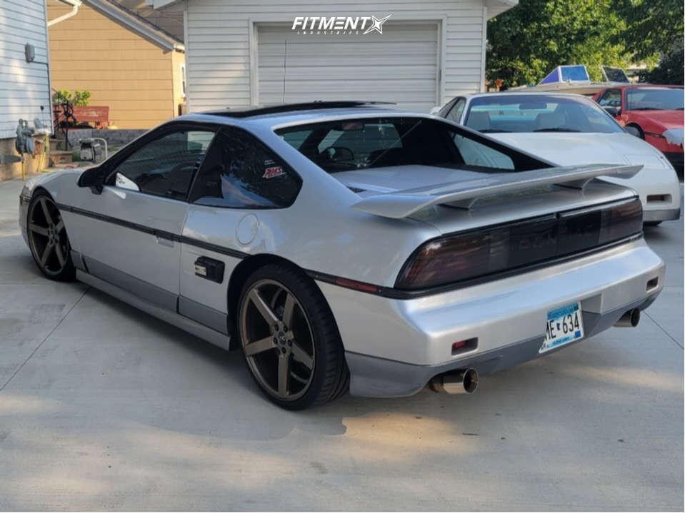 1987 Pontiac Fiero GT with 18x8 JNC JNC026 and Michelin 215x35 on ...