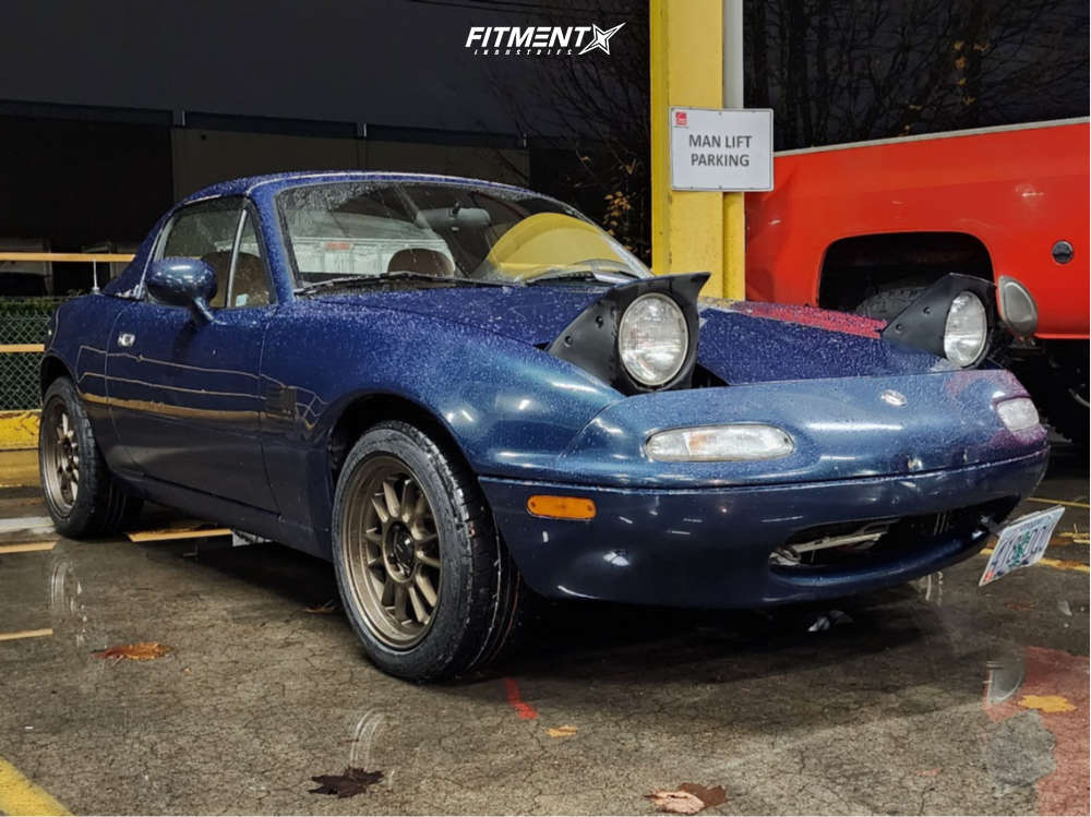 1997 Mazda Miata 1LE with 15x7.5 Konig Hypergram and Toyo Tires 195x45 ...