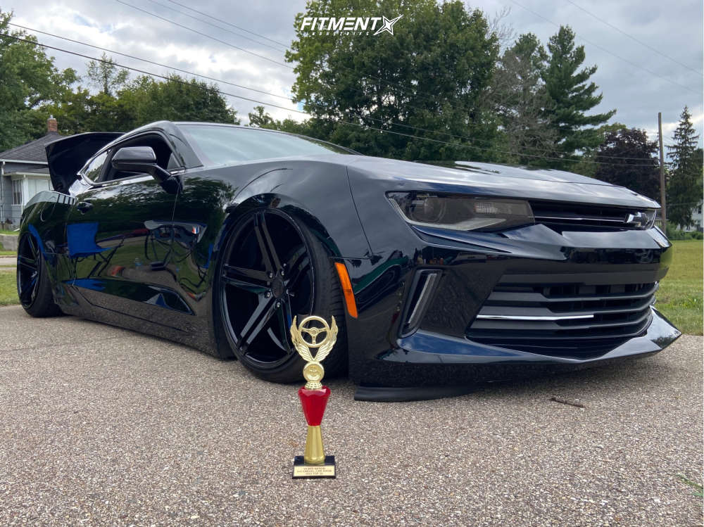 2017 Chevrolet Camaro RS with 20x11 Verde Parallax and Achilles 245x35 ...