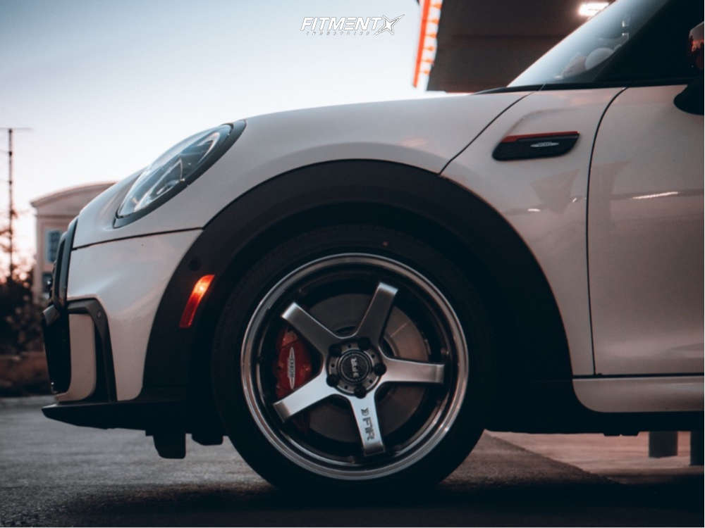 2022 Mini Cooper John Cooper Works with 18x8.5 F1R Fc5 and Continental ...