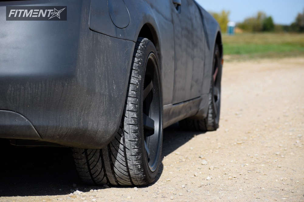 2004 INFINITI G35 Base with 18x9.5 Varrstoen Es2 and Hankook 245x35 on ...