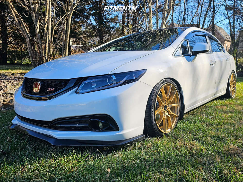 2013 Honda Civic Si with 18x8.5 Option Lab R716 and Lexani 235x40 on ...