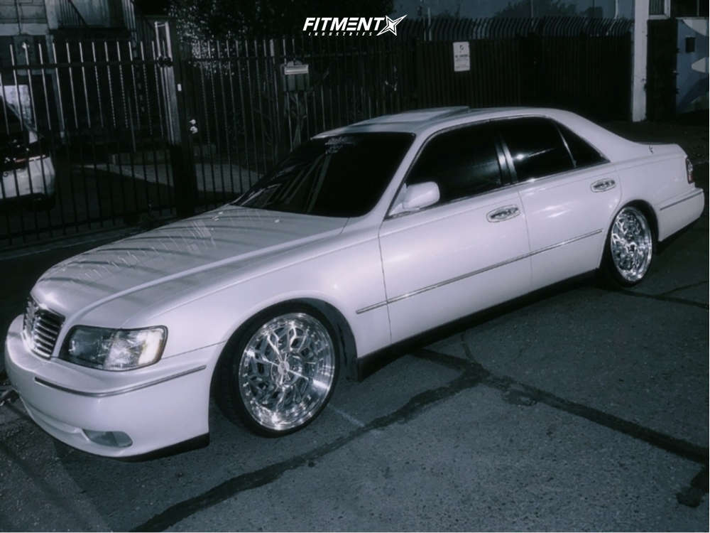 1998 INFINITI Q45 Base with 18x8.5 F1R R32 and Lexani 215x35 on ...