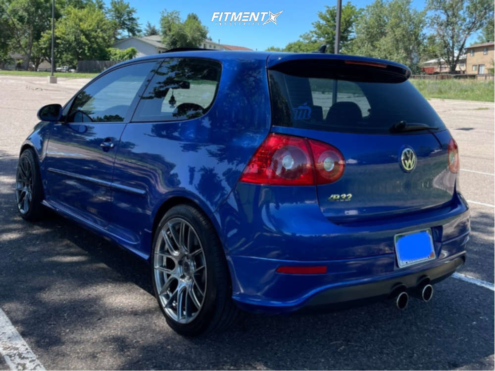 2008 Volkswagen R32 Base with 18x8.5 Aodhan Ah-x and Michelin 245x50 on ...