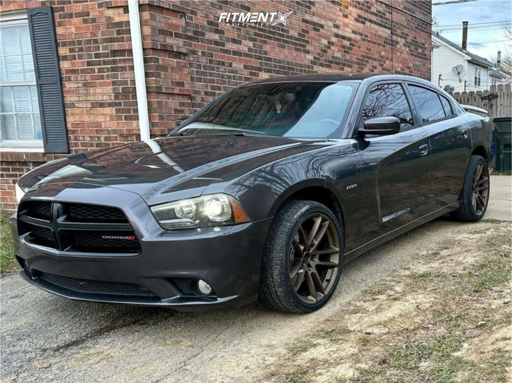 2014 Dodge Charger R/T with 20x9 4Play OE Wheels Dg23 and Lexani 245x30 ...