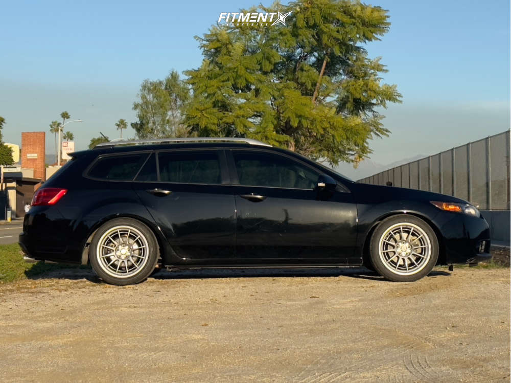 2014 Acura TSX Tech with 18x9.5 Enkei Nt03m and Kumho 255x40 on ...