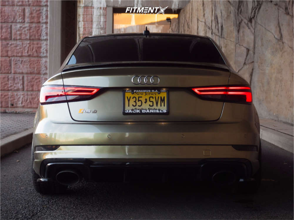 2019 Audi RS3 Base with 19x8.5 Rohana Rfx10 and Continental 235x35 on ...
