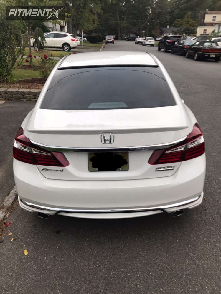 2017 Honda Accord Sport with 19x9.5 Rohana Rc7 and Nokian 235x35 on ...