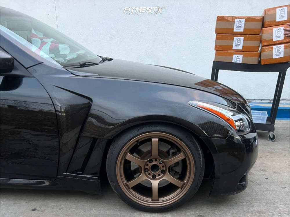 2013 INFINITI G37 Journey with 18x9.5 Gram Lights 57dr and Continental ...