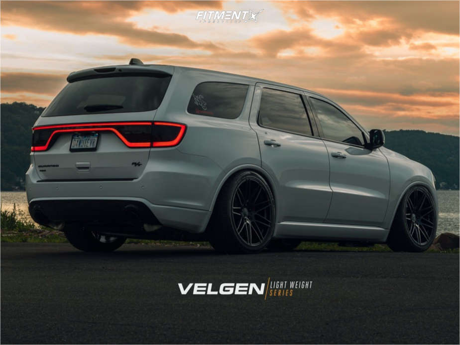 2021 Dodge Durango R/T with 22x10.5 Velgen Vf9 and Toyo Tires 305x35 on ...
