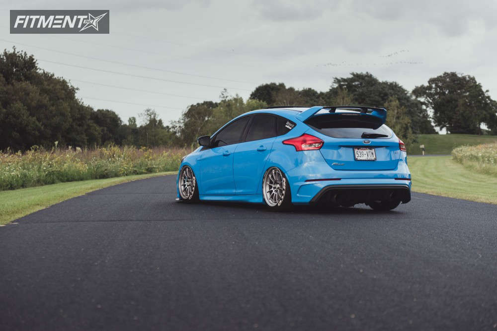 2016 Ford Focus Titanium with 18x9.5 Enkei Nt03 and Nitto 235x40 on Air ...
