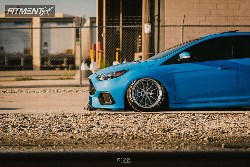 2016 Ford Focus Titanium with 18x9.5 Enkei Nt03 and Nitto 235x40 on Air ...