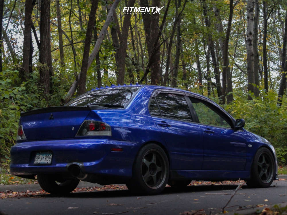 2006 Mitsubishi Lancer Evolution with 17x9 Desmond Regamaster Evo Ii ...
