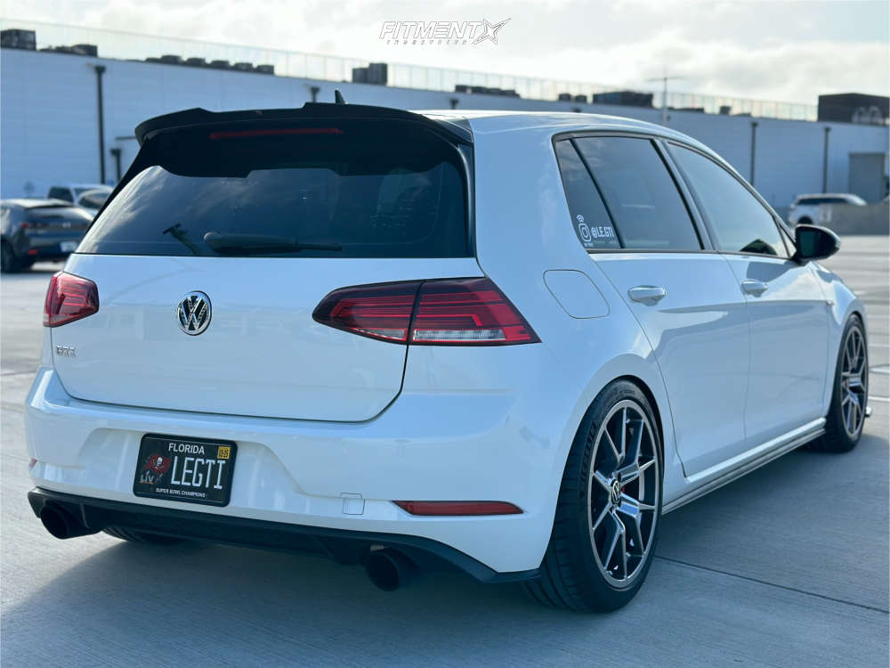 2018 Volkswagen GTI SE with 18x8.5 Neuspeed Rse10 and Michelin 235x40 ...