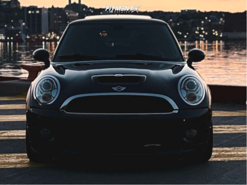 2010 Mini Cooper John Cooper Works with 17x8 Rotiform Las-r and ...