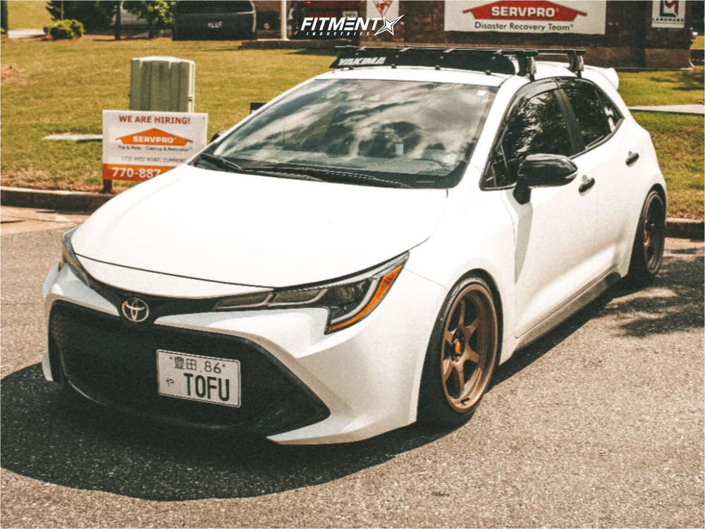 2022 Toyota Corolla SE with 18x9.5 Aodhan Ah08 and Nitto 225x40 on ...