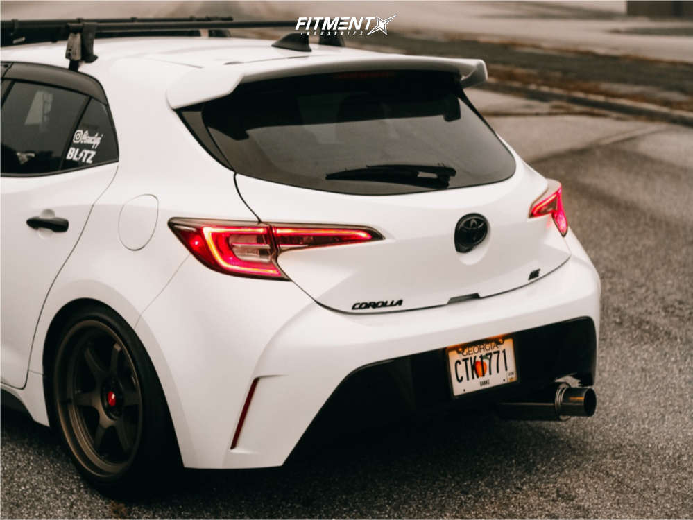 2022 Toyota Corolla SE with 18x9.5 Aodhan Ah08 and Nitto 225x40 on ...