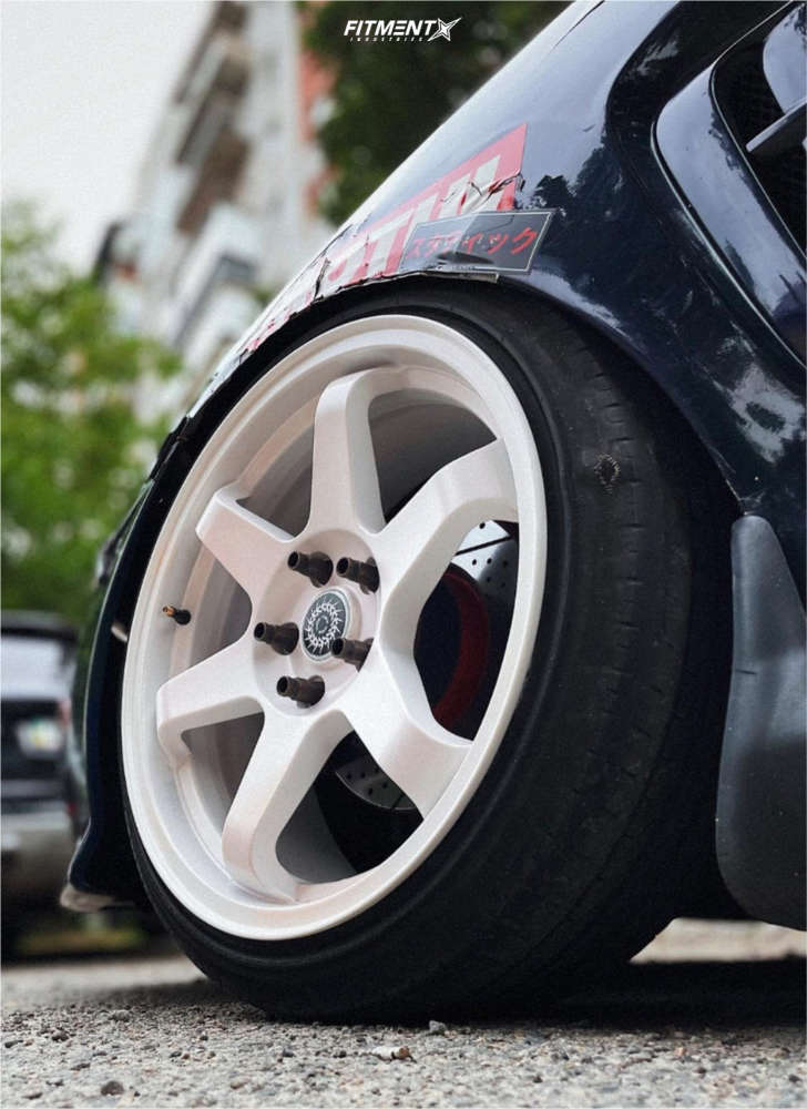 2005 Hyundai Tiburon GT with 18x8 Disla Angel JDM and Pirelli 205x40 on ...