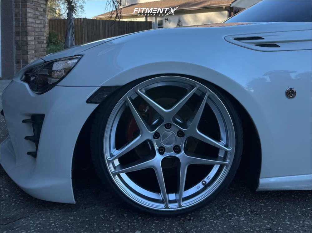 2017 Toyota 86 Base with 18x9.5 Kansei Astro and Lexani 215x35 on Air ...