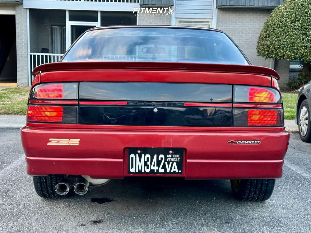 1995 Chevrolet Beretta Z26 with 18x8 JNC 005 and Achilles 245x40 on ...