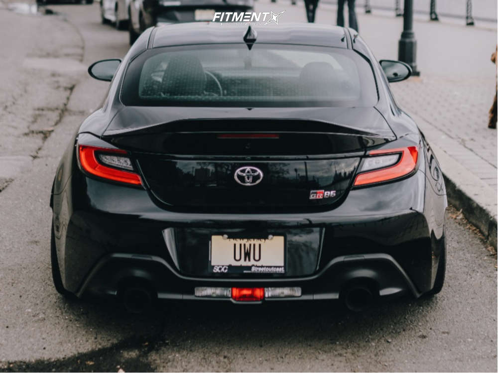 2023 Toyota GR86 Premium with 18x9.5 Enkei Nt03m and Yokohama 255x35 on Coilovers | 2894582 ...