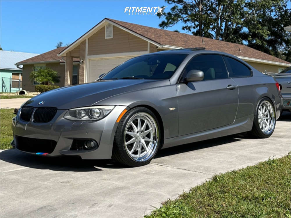 2011 BMW 335i Base with 19x8.5 Rennen Csl-1 and Lexani 255x30 on Stock ...