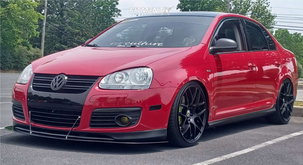 2010 Volkswagen Jetta Wolfsburg Edition with 19x8.5 VMR V710 and Falken ...