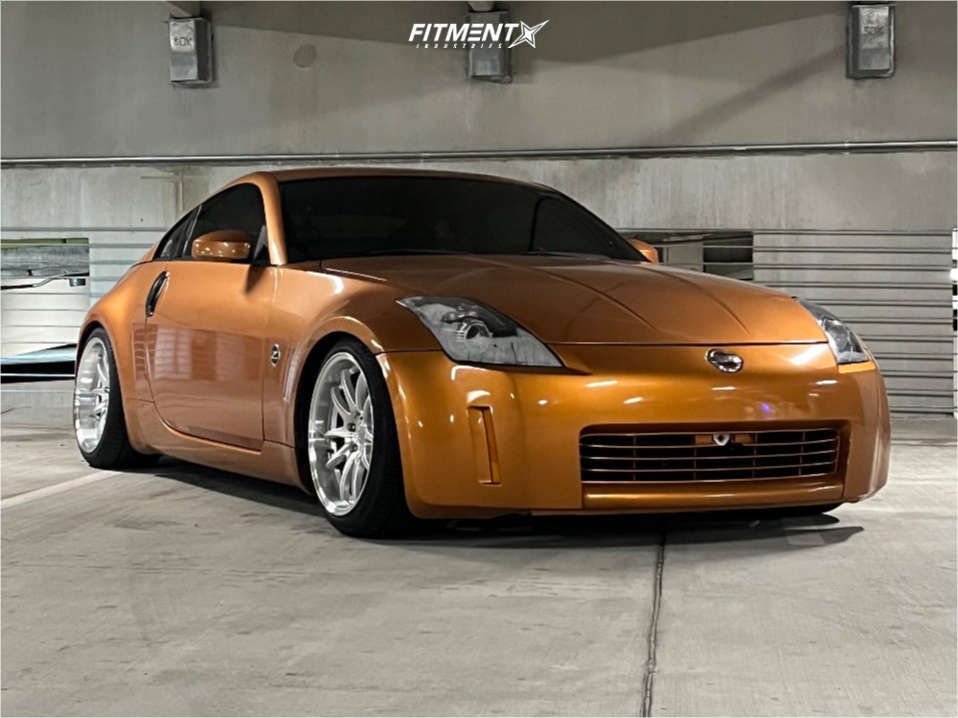 2005 Nissan 350Z Base with 18x9.5 Aodhan Ds02 and Continental 235x40 on ...