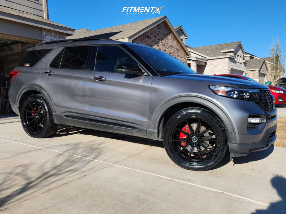 2021 Ford Explorer ST with 22x10.5 Velgen Vf10 and Toyo Tires 305x40 on ...