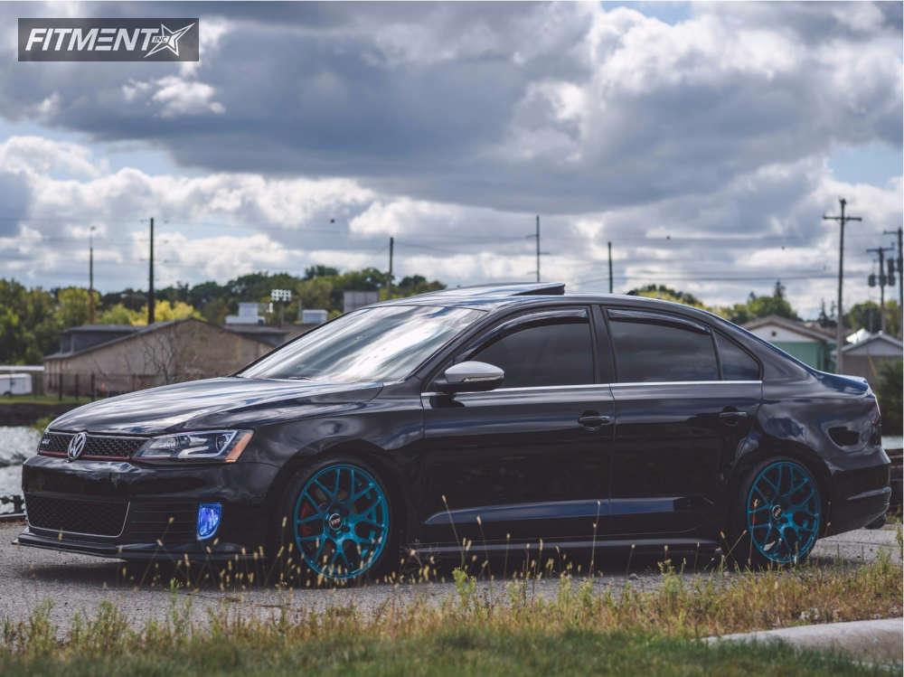 2015 Volkswagen Jetta GLI with 18x8.5 VMR V710 and Delinte 215x35 on ...