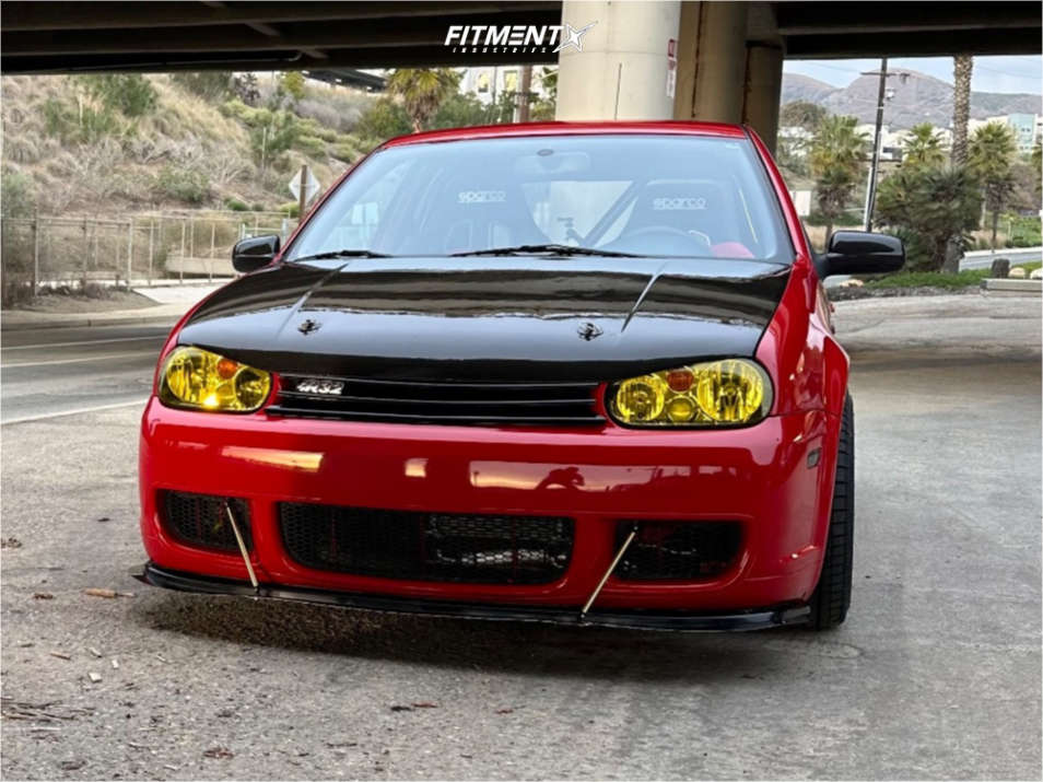 2004 Volkswagen R32 Base with 18x8.5 Konig Countergram and Accelera ...