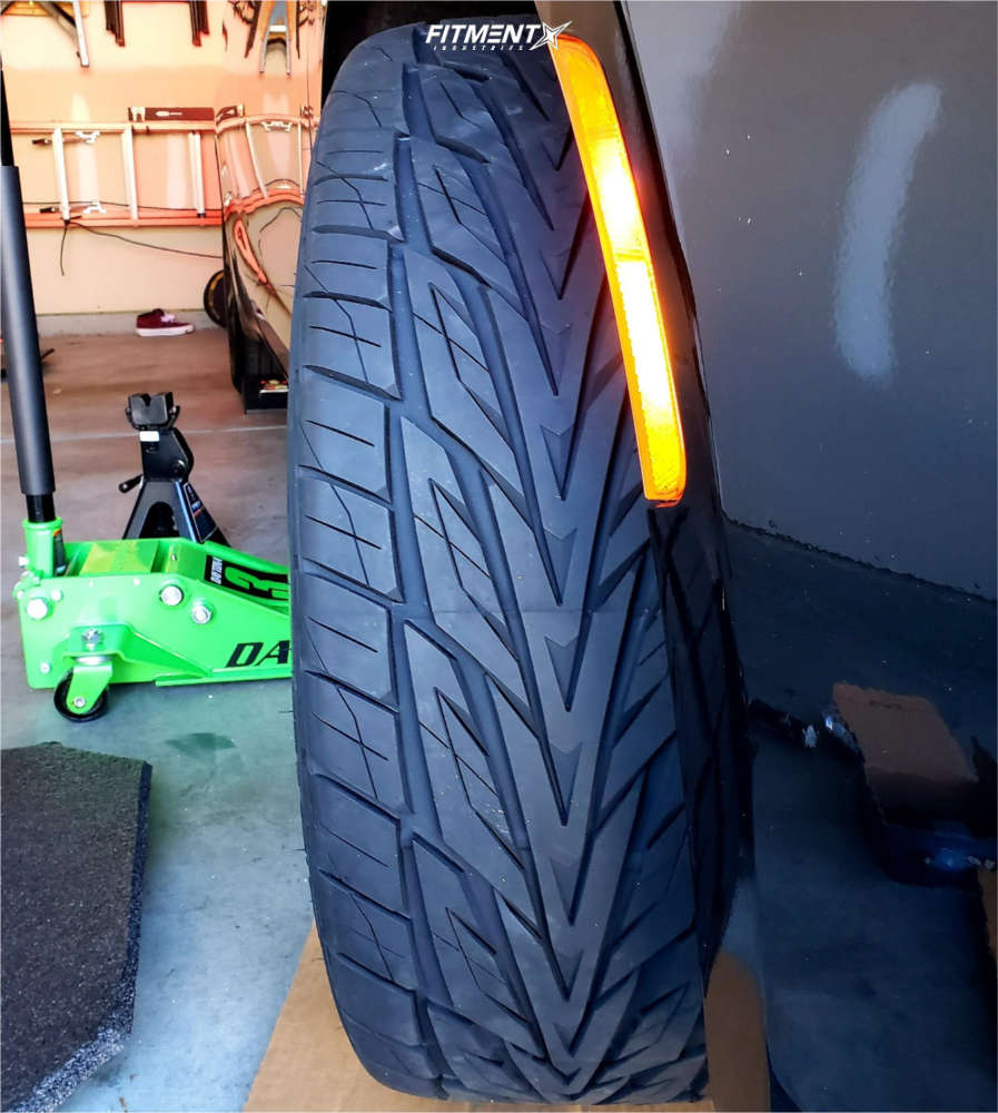 2023 Chrysler Pacifica Touring L with 20x9.5 Replica Tech Rt10 and Toyo ...