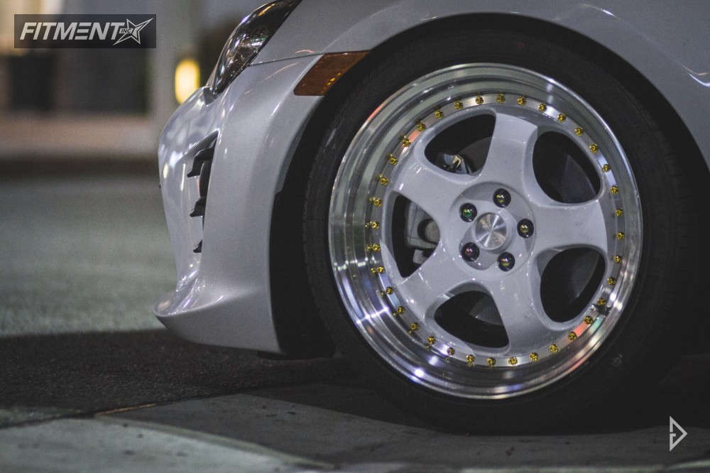 2017 Toyota 86 Base with 18x9.5 ESR Sr06 and Nankang 215x40 on ...