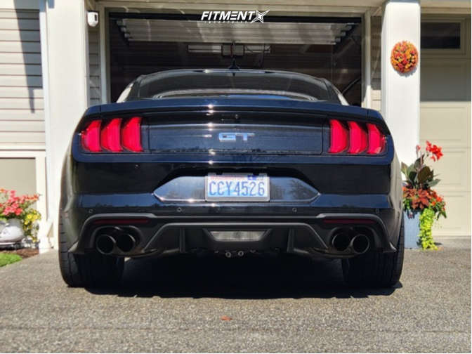 2021 Ford Mustang GT Premium with 20x10 Ferrada F8-fr7 and Nitto 285x35 ...
