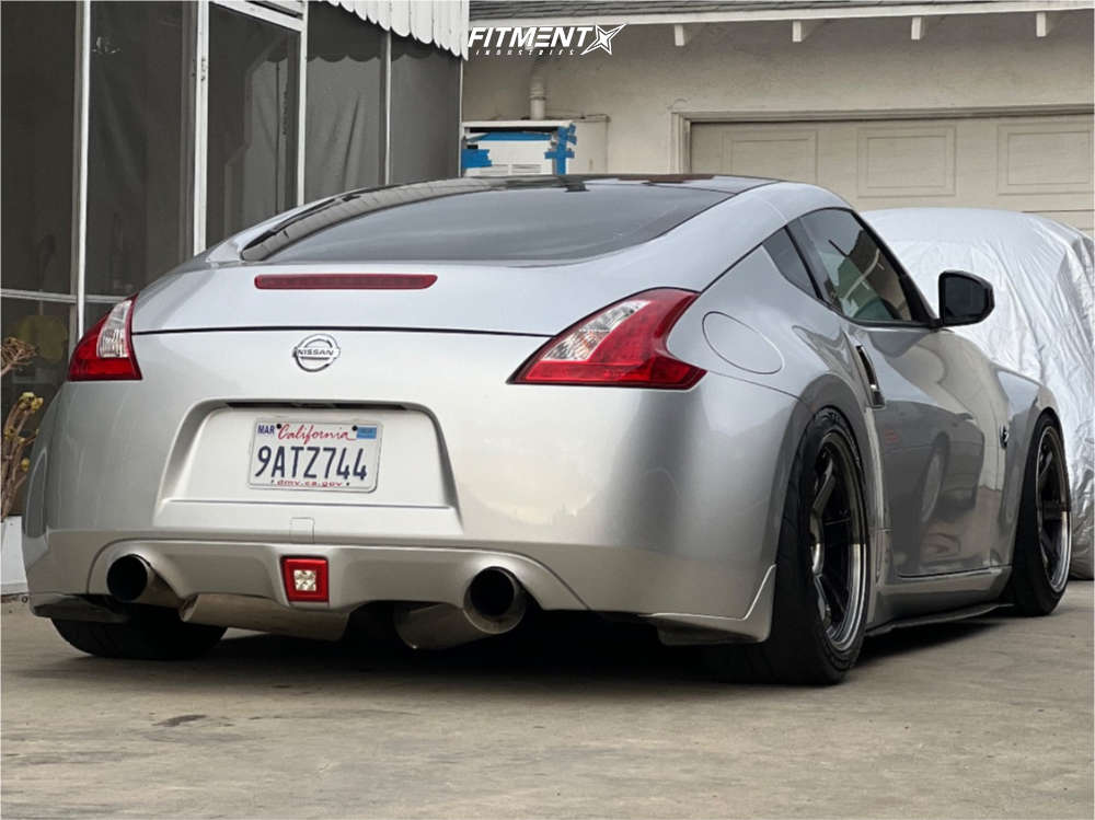 2017 Nissan 370Z Base with 18x10.5 Volk TE37SL and Federal 245x40 on ...