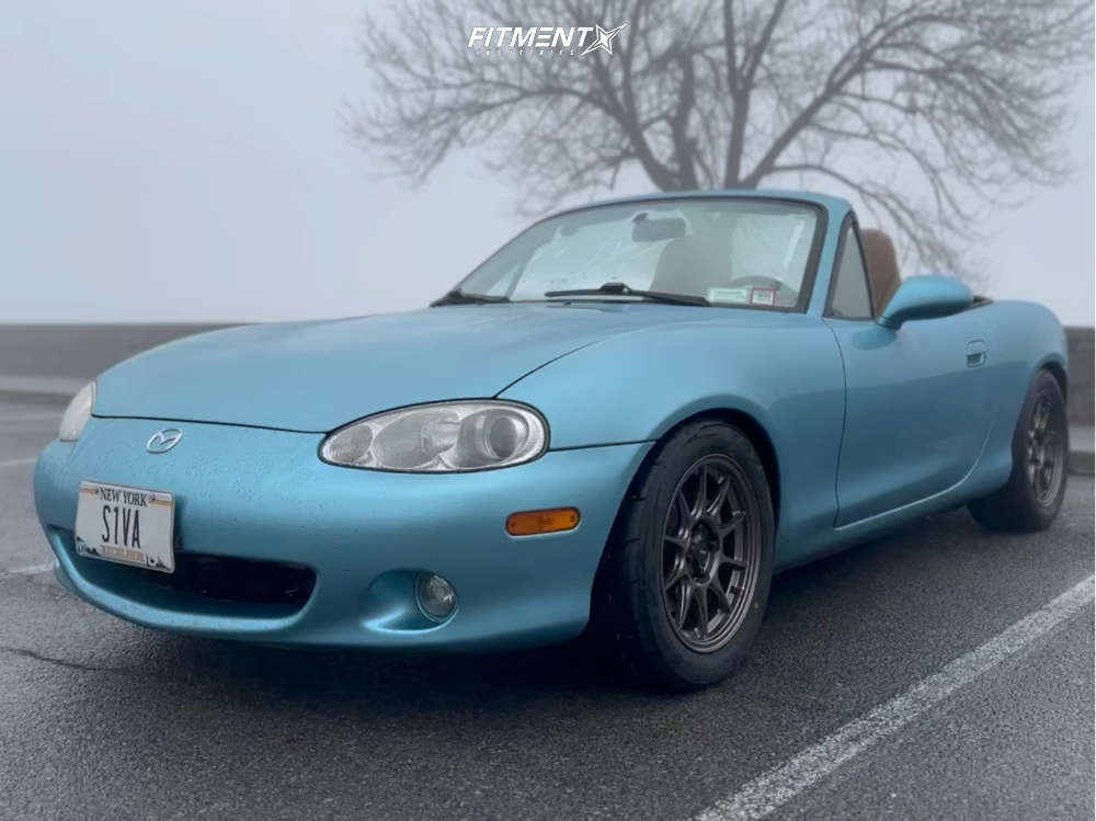 2001 Mazda Miata SE with 15x7.5 Konig Dekagram and Toyo Tires 205x50 on ...