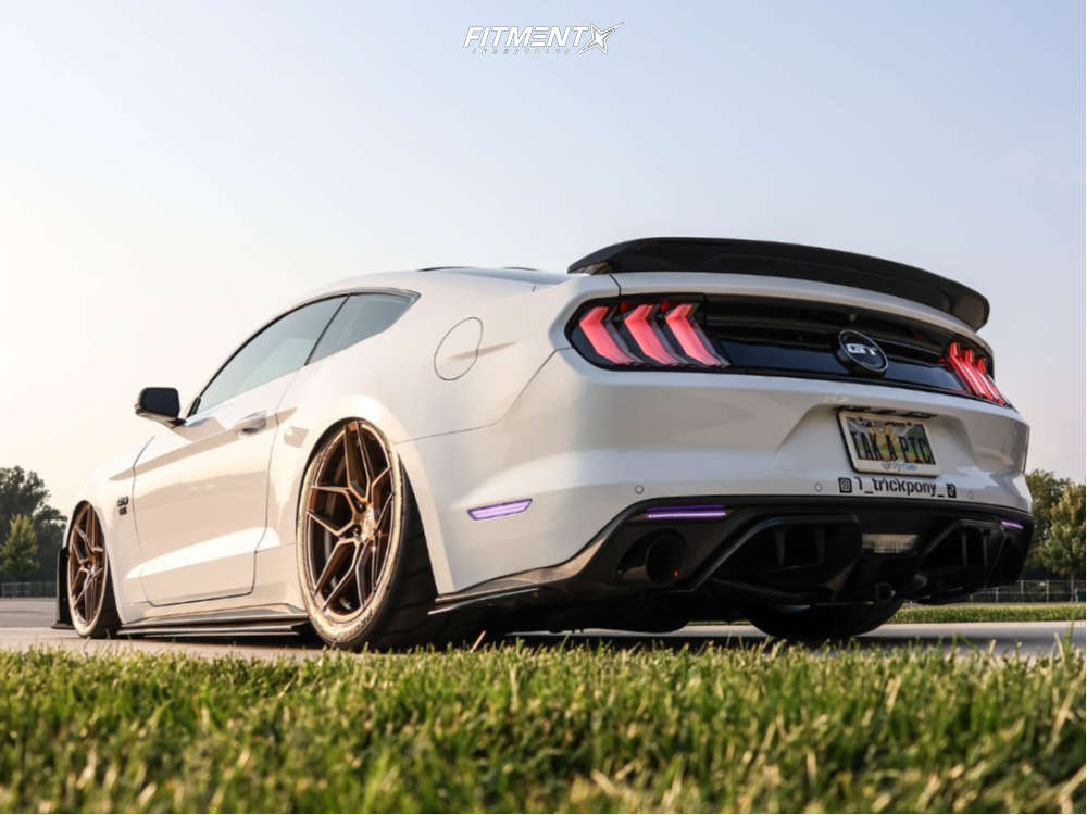 2017 Ford Mustang GT with 20x10 Rohana Rfx11 and Toyo Tires 255x35 on ...