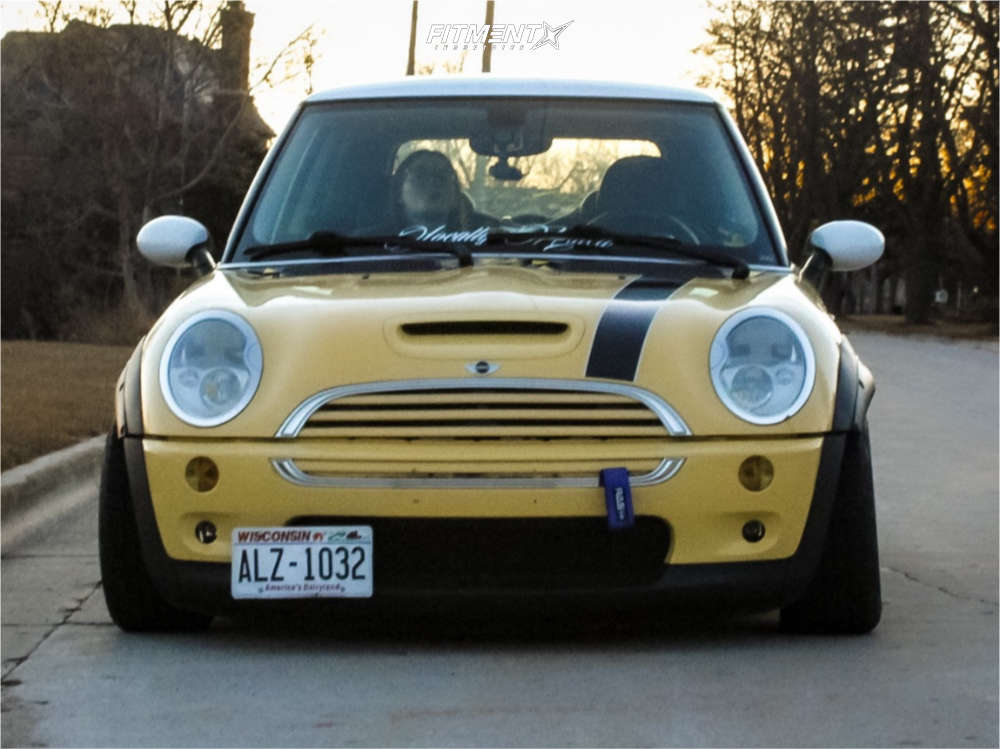 2004 Mini Cooper S with 15x8 Vors Tr3 and Toyo Tires 195x50 on Stock ...