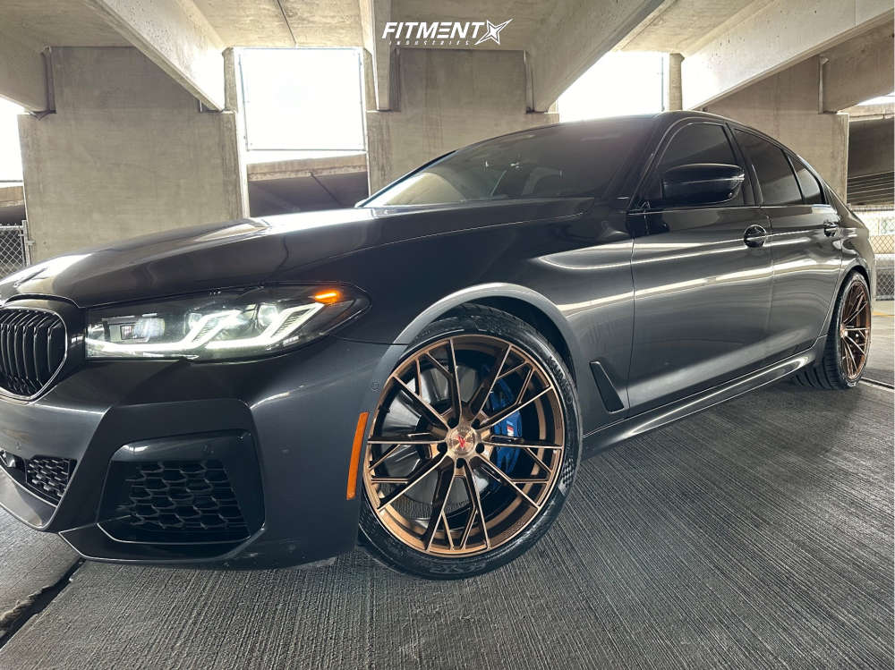 2021 BMW M550i XDrive Base with 20x9 Ferrada F8-fr11 and Kumho 265x35 ...