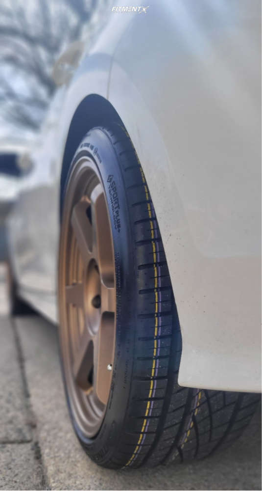 2017 Volkswagen Golf R Base with 19x8.5 9SiX9 Six-1 and Continental ...