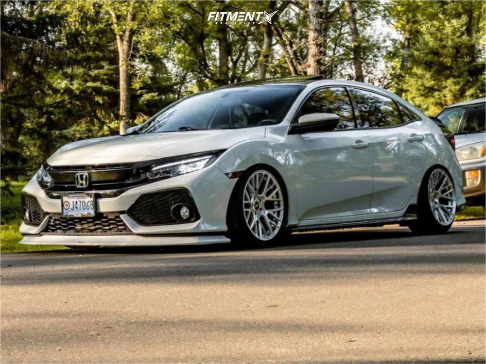 2018 Honda Civic Sport with 18x9.5 ESR Rf11 and Kumho 215x40 on ...