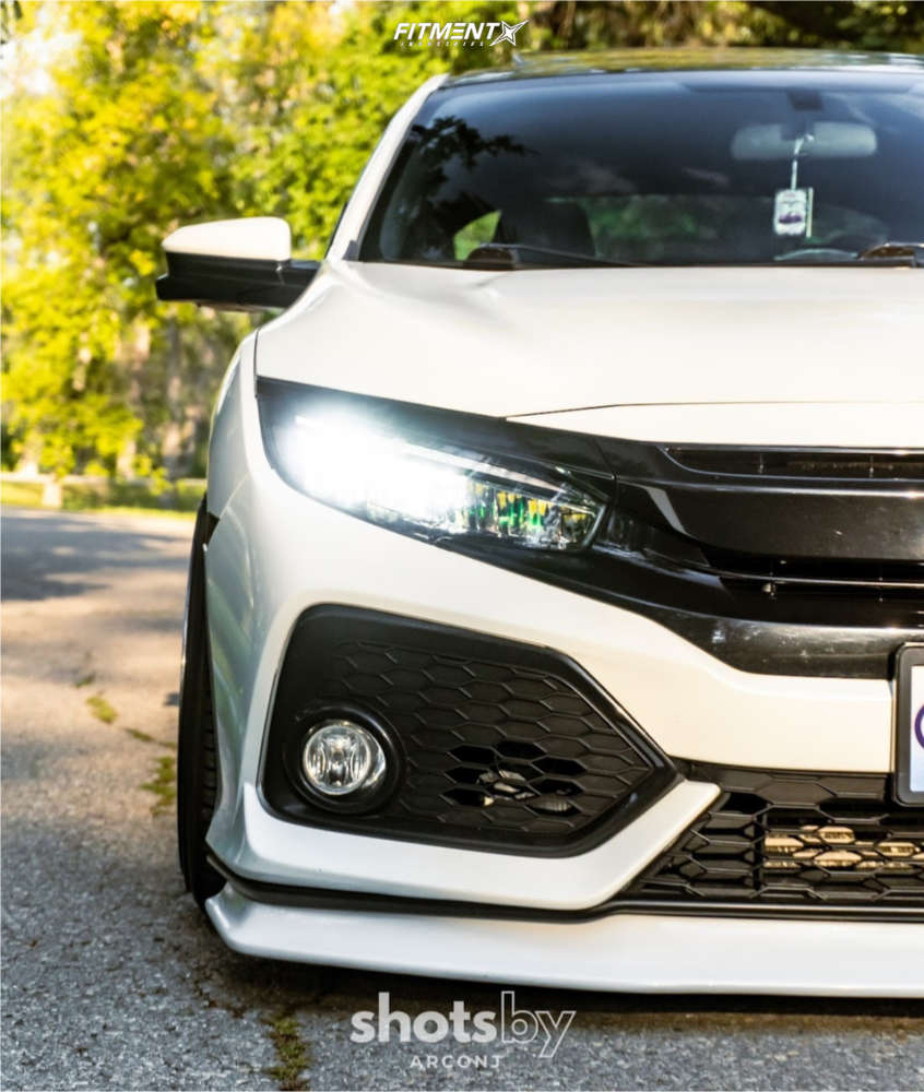2018 Honda Civic Sport with 18x9.5 ESR Rf11 and Kumho 215x40 on ...